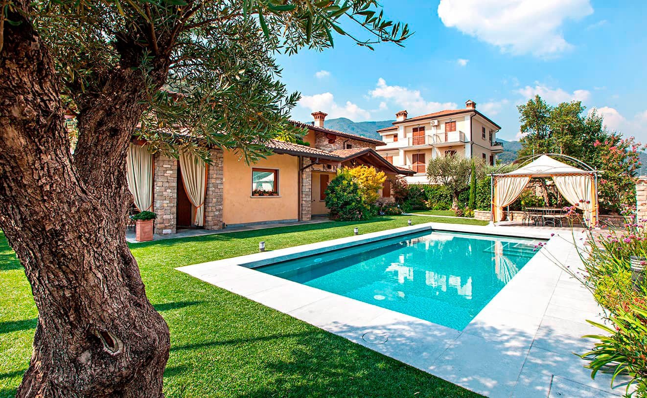 Pool Tile Specifications Guide